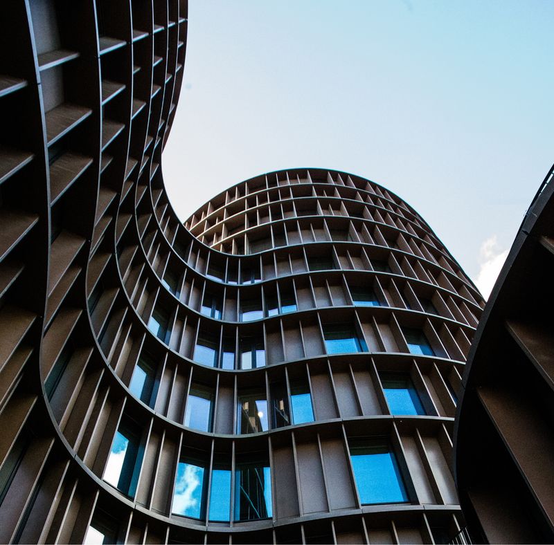 Yanne Capital | Home